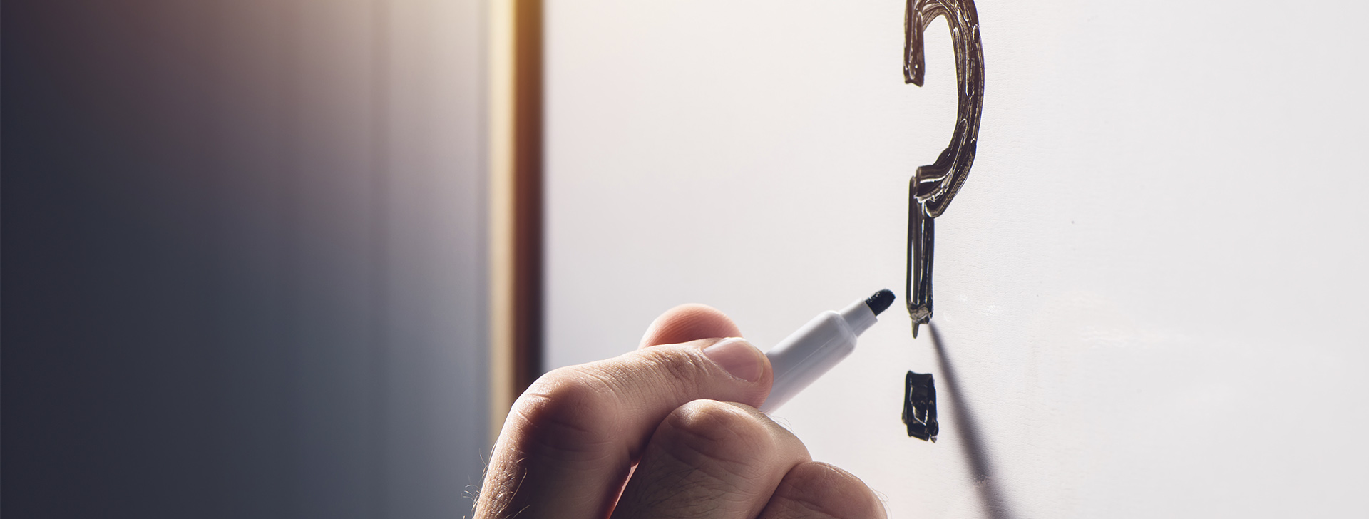 Próclise, mesóclise e ênclise: aprenda a correta colocação pronominal